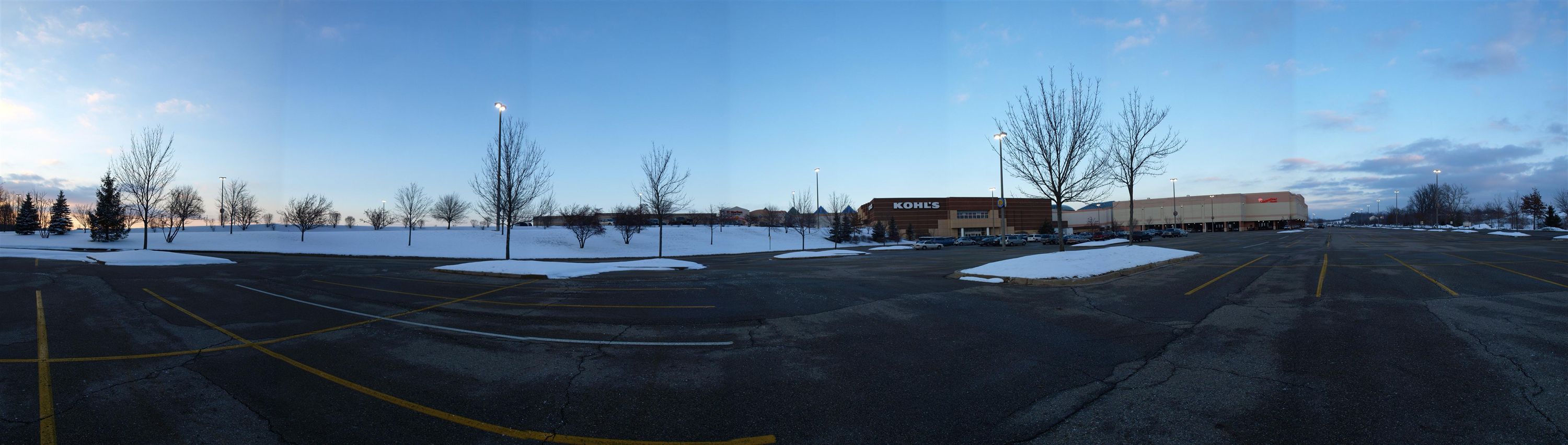 Locations Hub - Rivertown Crossing Mall