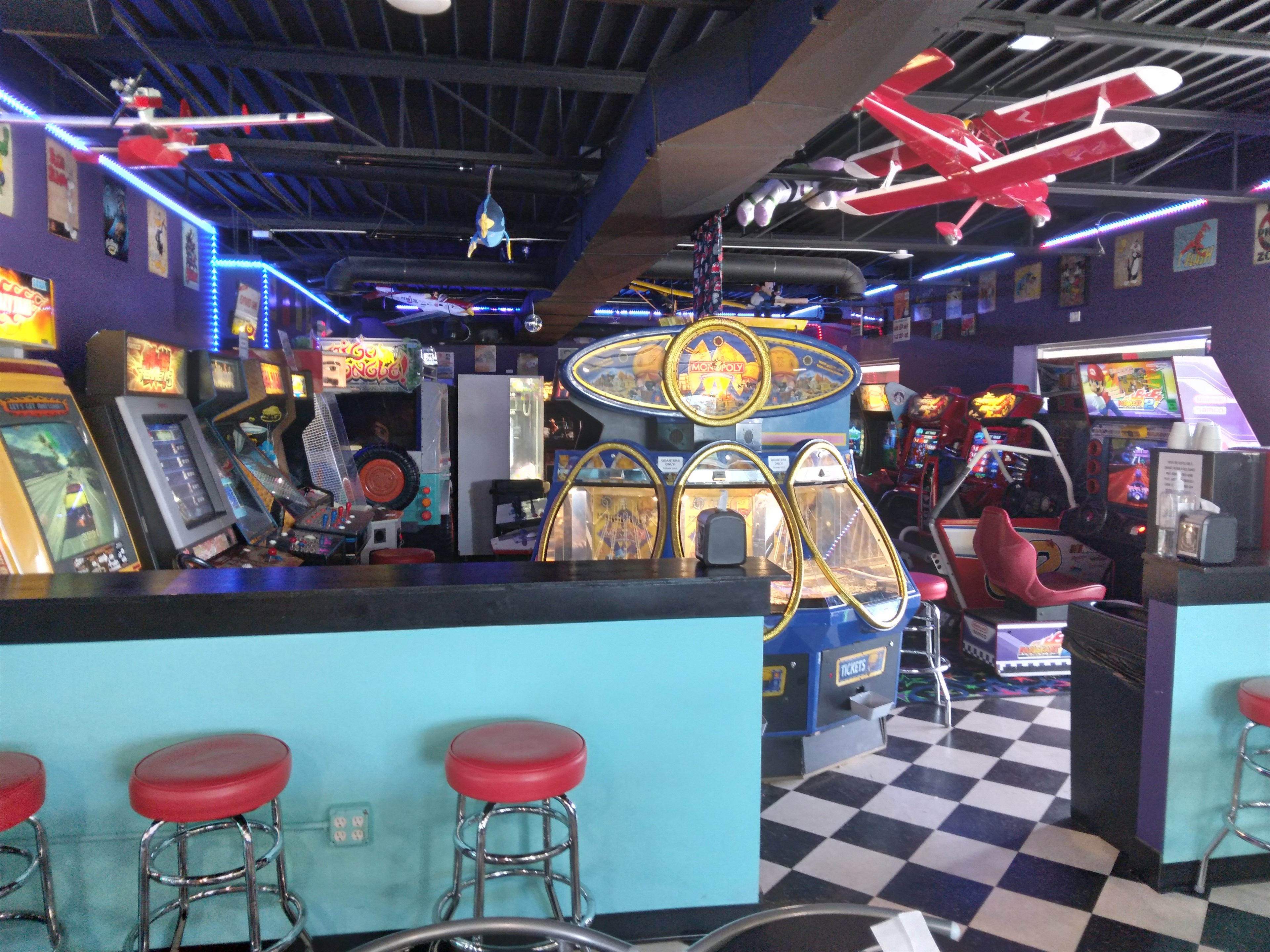 Locations Hub - High Score Ice-cream & Arcade.