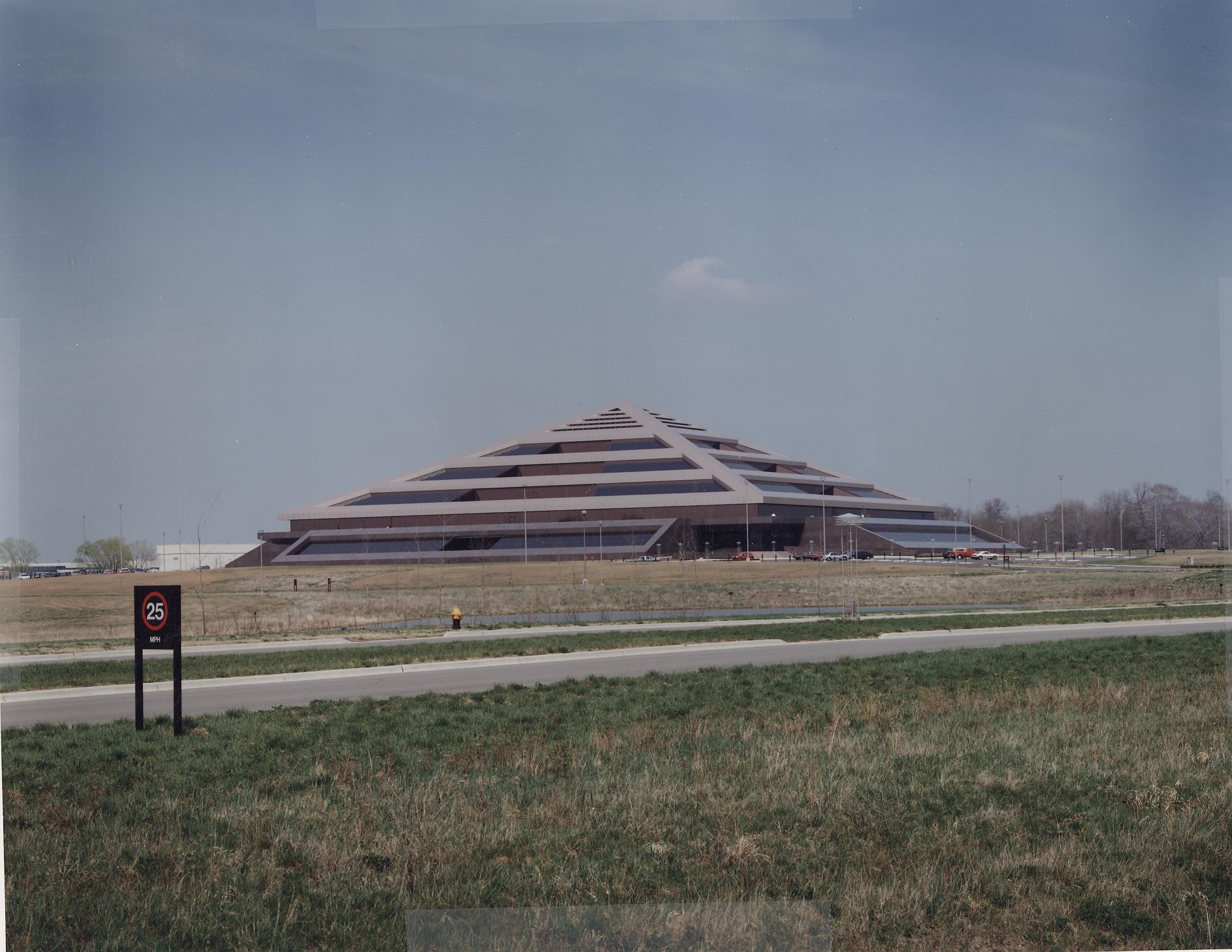 Locations Hub - Steelcase Inc.