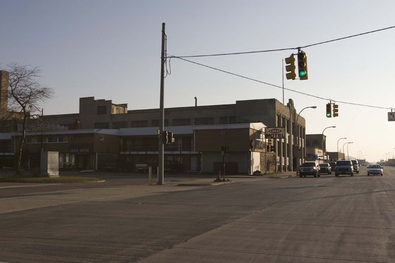 Locations Hub - Crest Motel