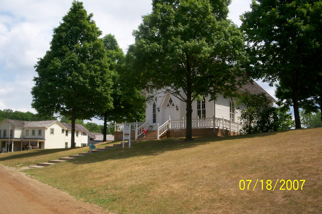 Locations Hub - Historic Charlton Park