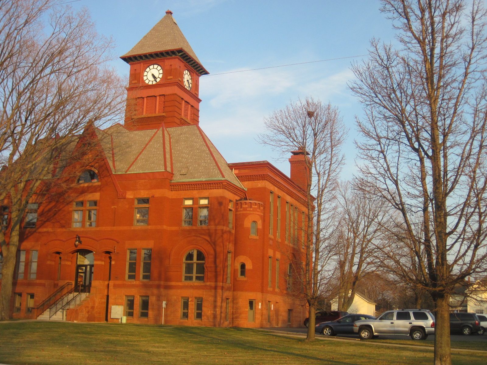 Locations Hub - Mason County Courthouse