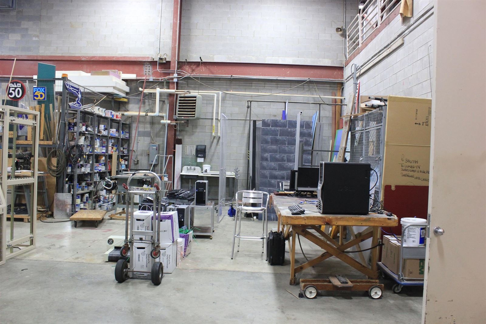 Locations Hub - CBS WWJ Detroit Television TV Studios