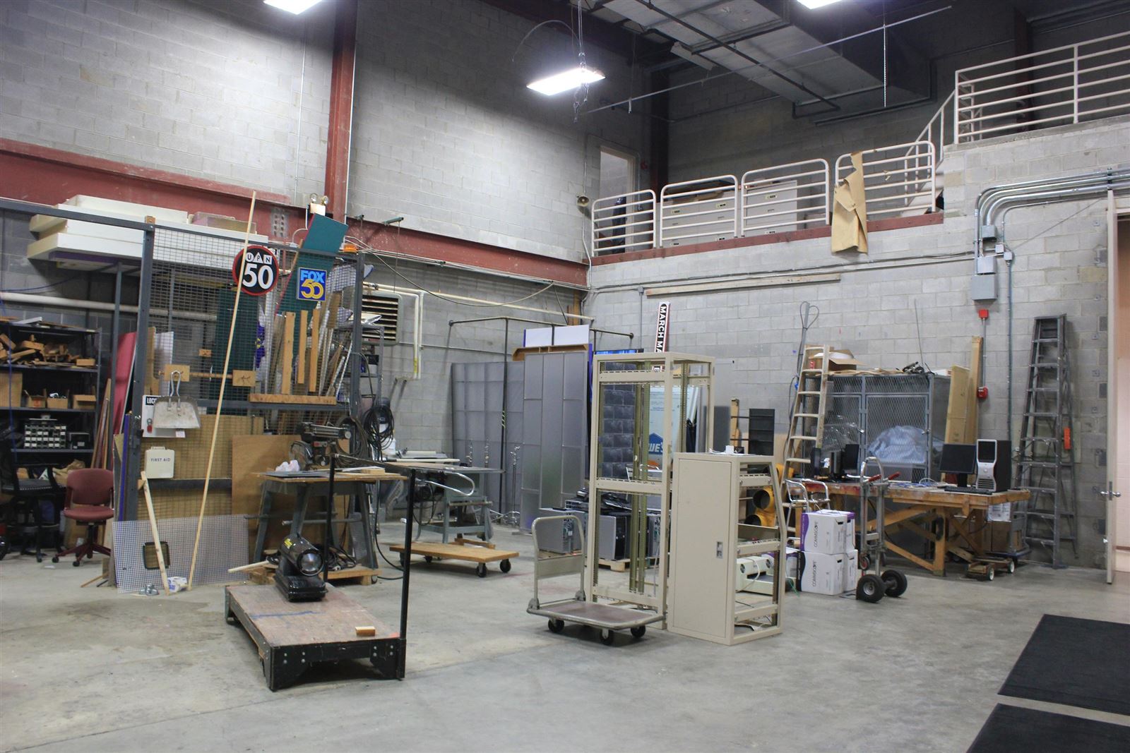 Locations Hub - CBS WWJ Detroit Television TV Studios