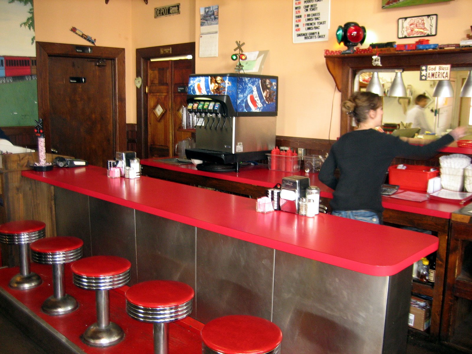 Locations Hub - Leslie Depot Diner