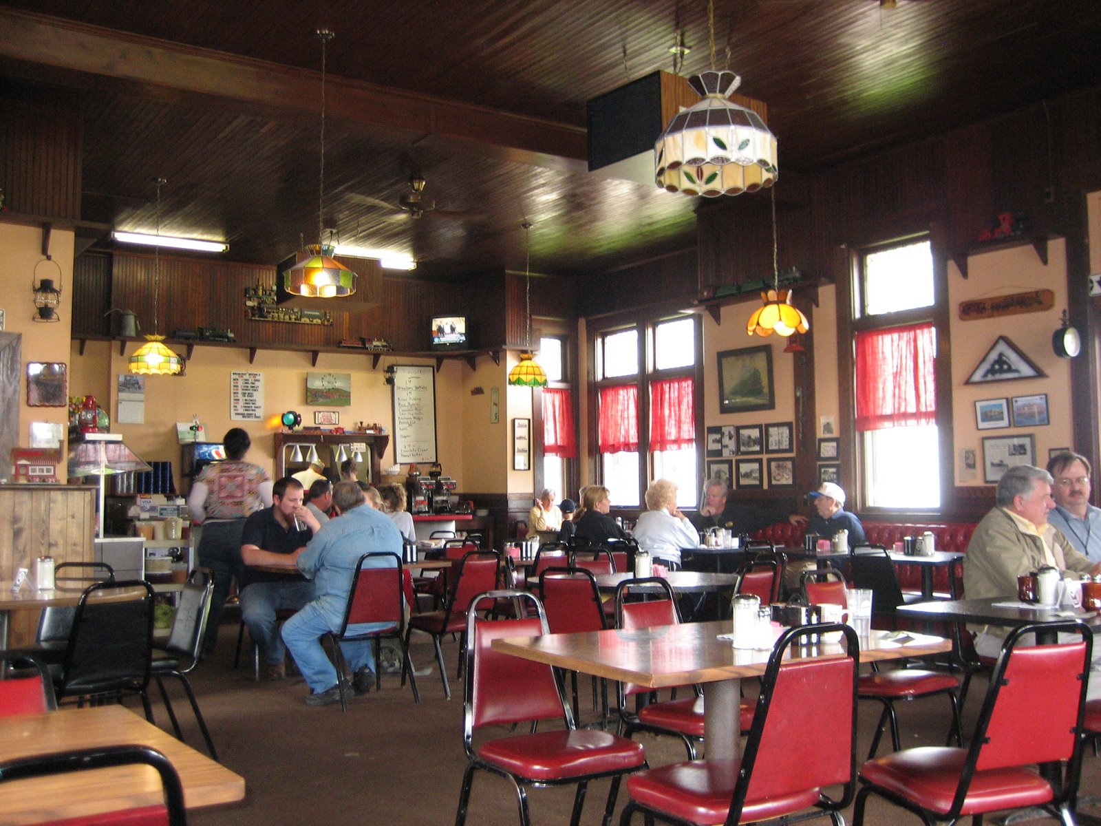 Locations Hub - Leslie Depot Diner
