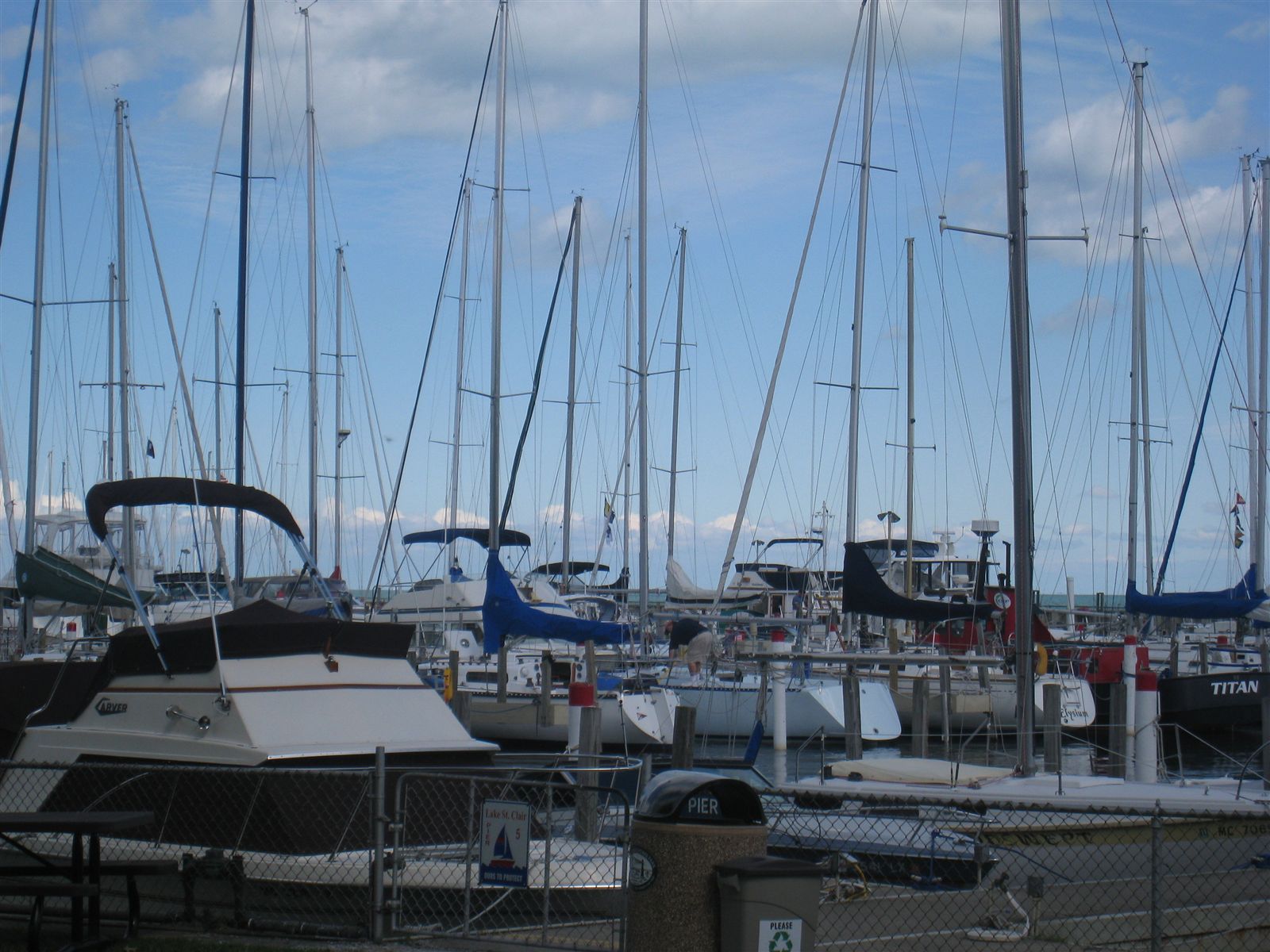 Locations Hub - Windmill Pointe Park/Marina