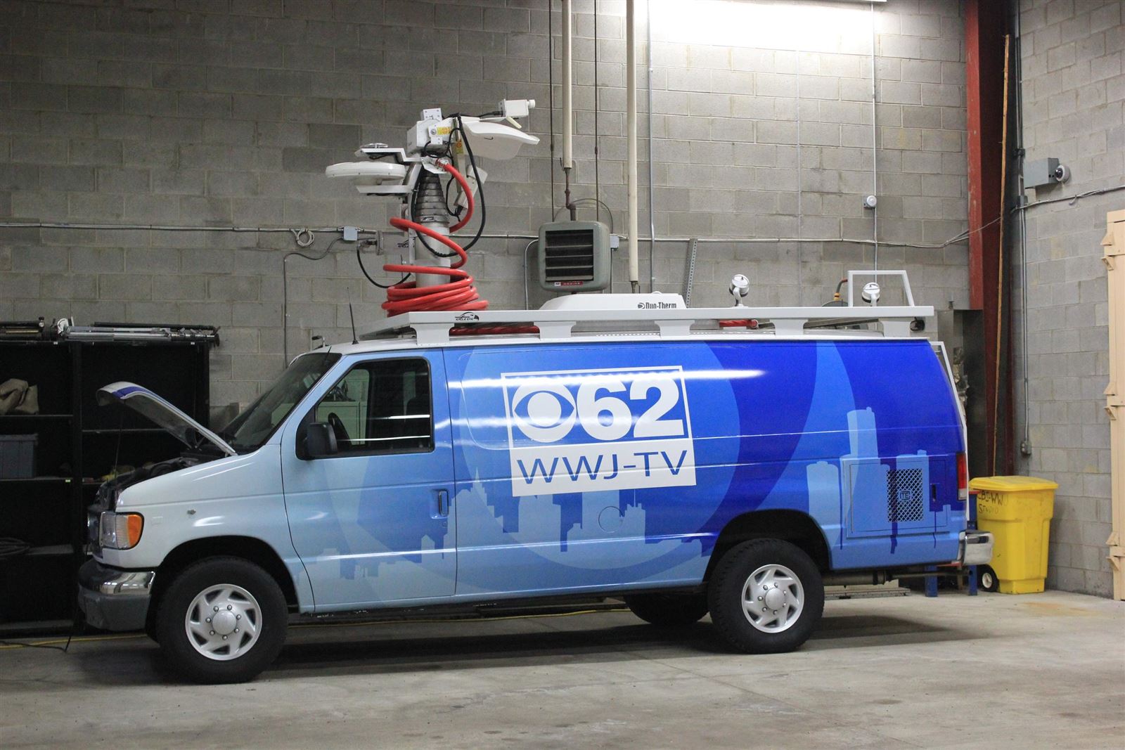 Locations Hub - CBS WWJ Detroit Television TV Studios