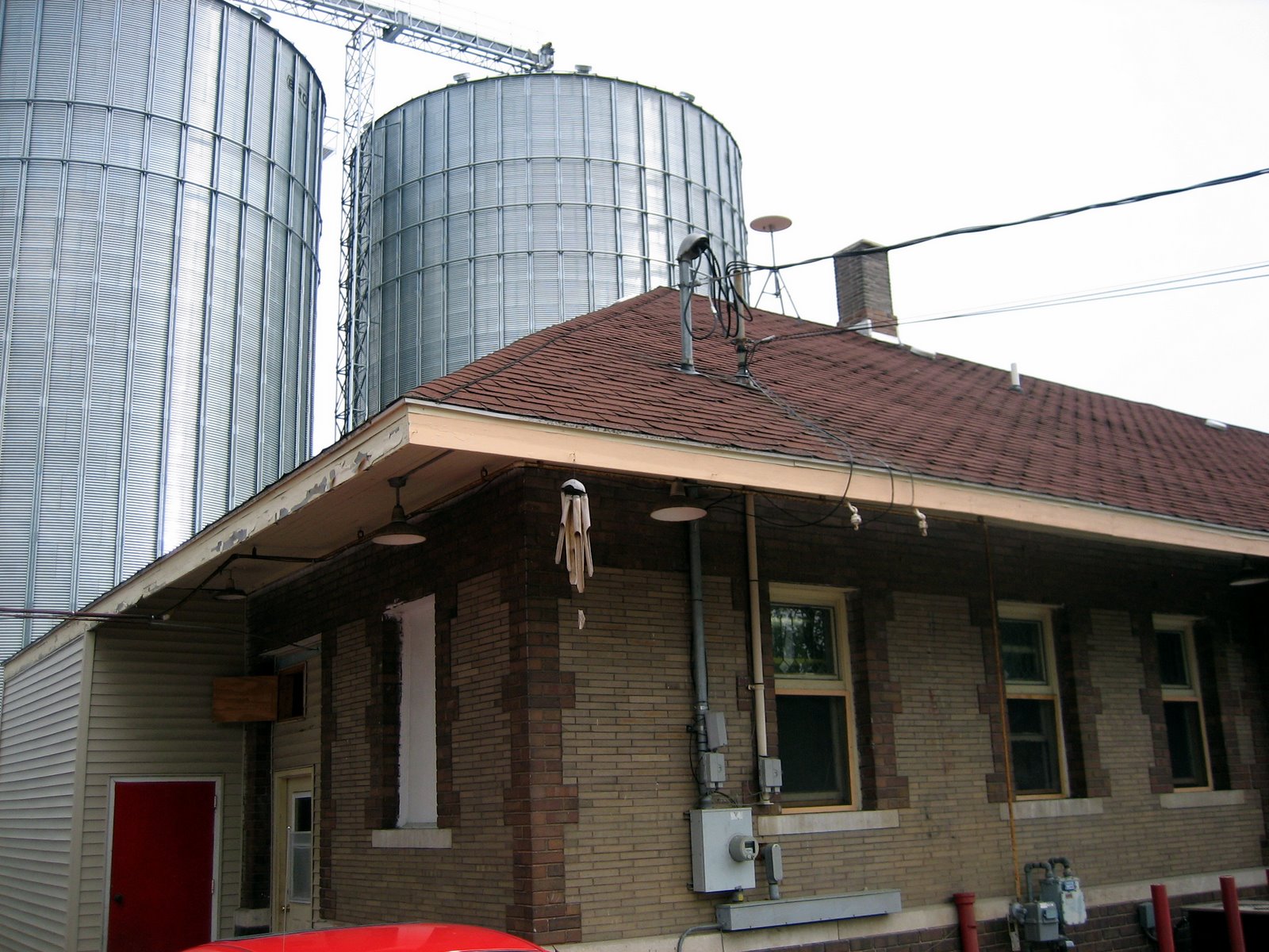 Locations Hub - Leslie Depot Diner