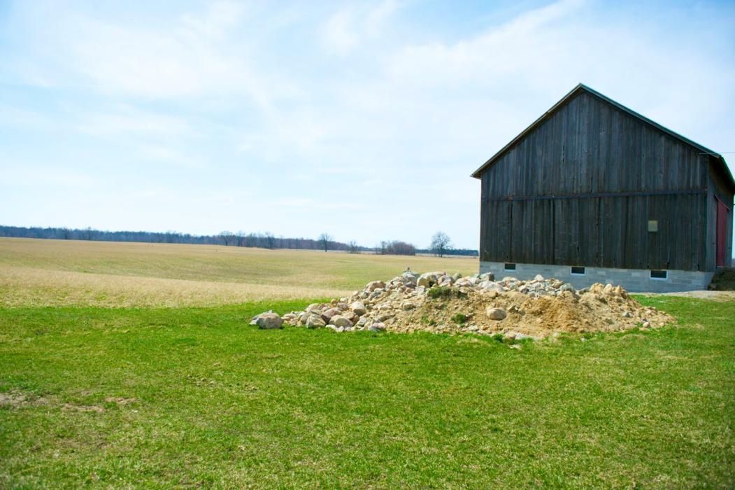 Locations Hub - Leon's Farm