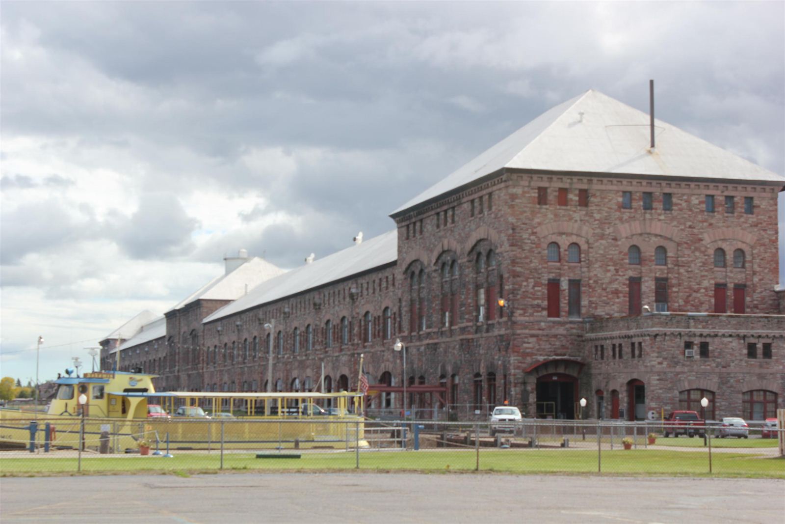 Locations Hub - Edison Sault Hydroelectric Power Plant