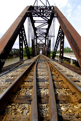 Locations Hub - Monroe CN Railroad Bridge