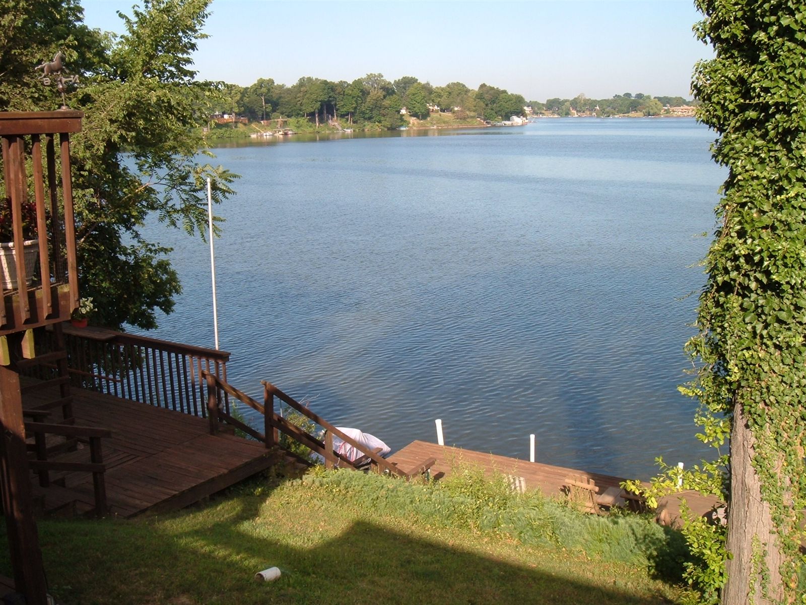 Locations Hub - Belleville Lake House