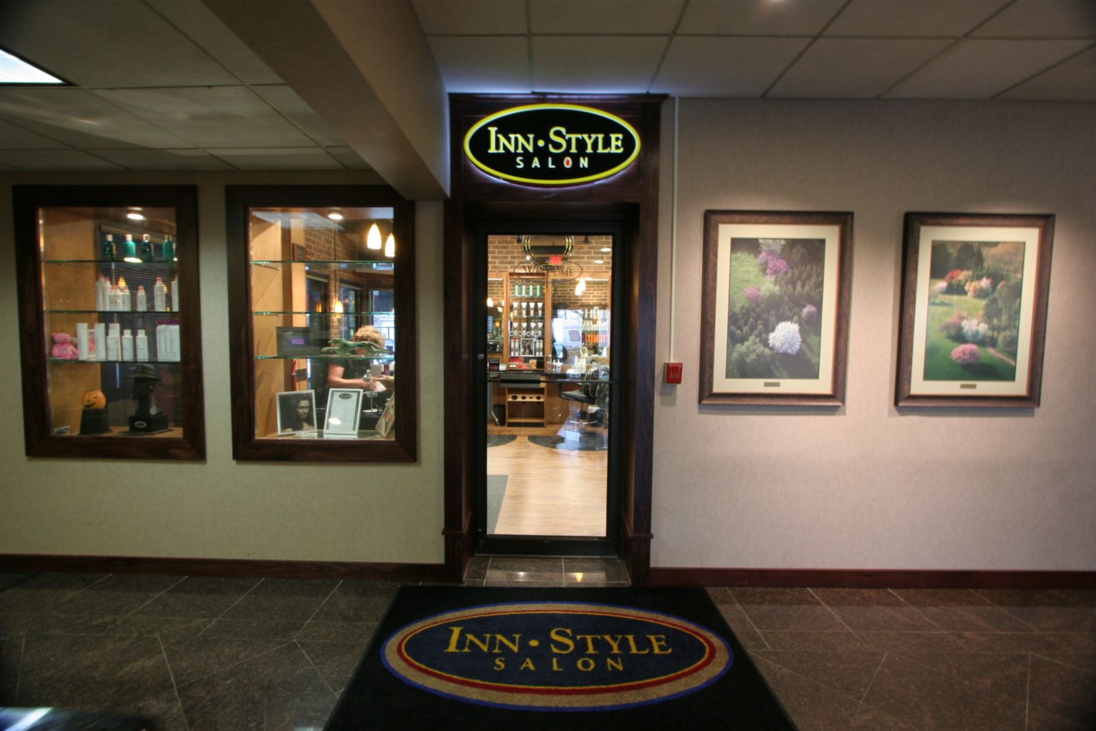 Locations Hub - Inn Style Salon