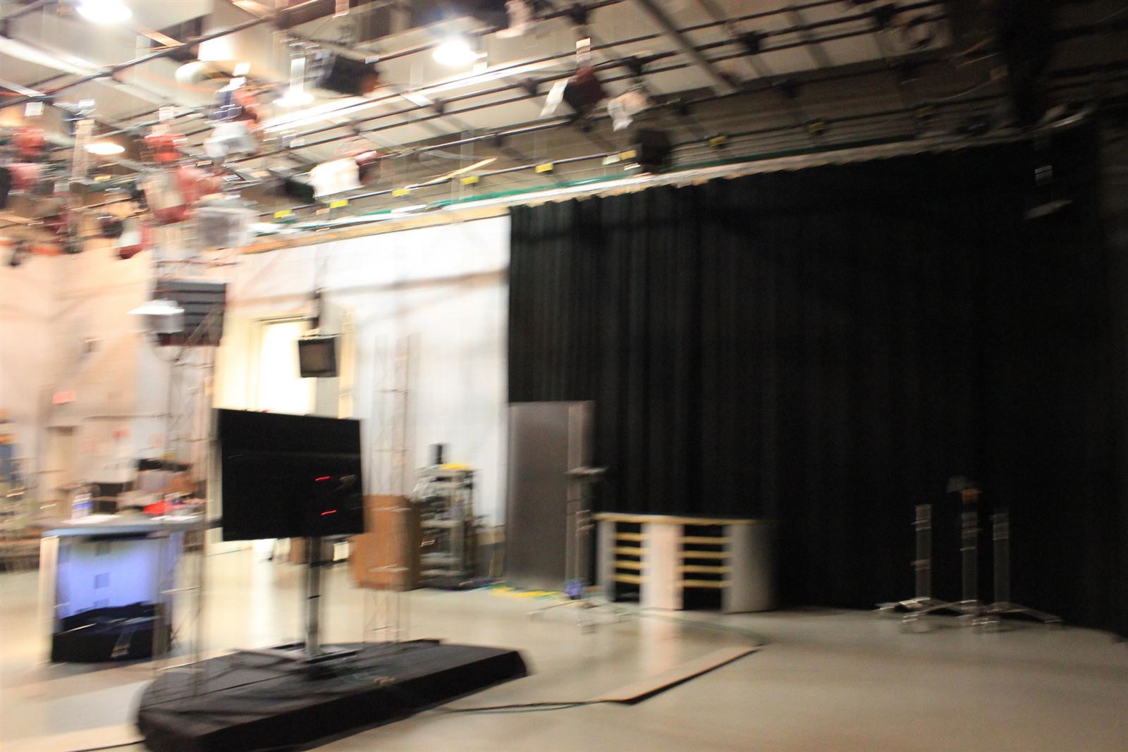 Locations Hub - CBS WWJ Detroit Television TV Studios