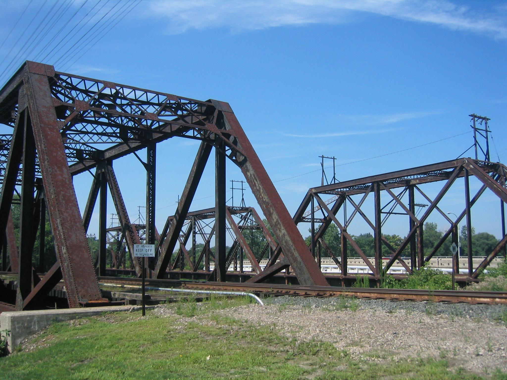 Locations Hub - Monroe CN Railroad Bridge